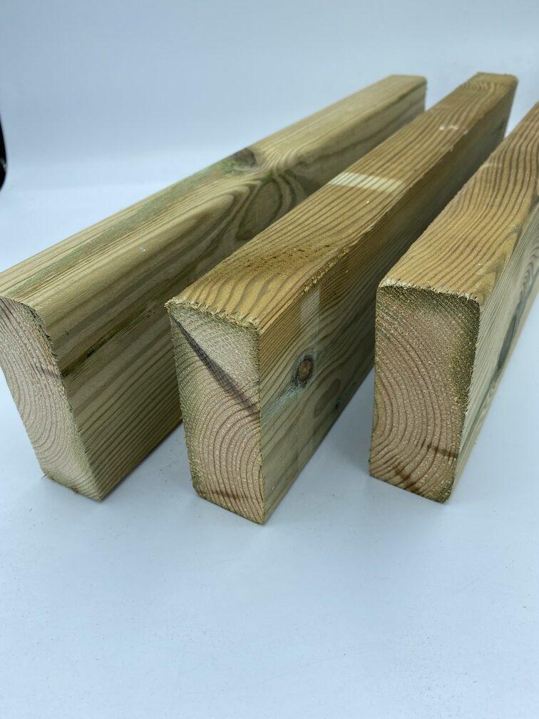 Chevron Raboté 36 x 95 mm Traité Classe 4 - BOIS PLUS Magasin